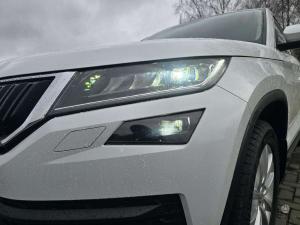 Белый Шкода Kodiaq 2019 в Вильнюс, объемом двигателя 1.97 л и пробегом 121 тыс. км за 22800 €, фото 35 на AUTOMOTO.COM.LV