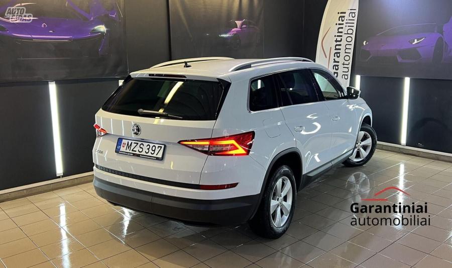 White Skoda Kodiaq 2019 in Avizieniai, with an engine capacity of 2.00 L and mileage of 128 thousand km for 22950 €, photo 2 on AUTOMOTO.COM.LV