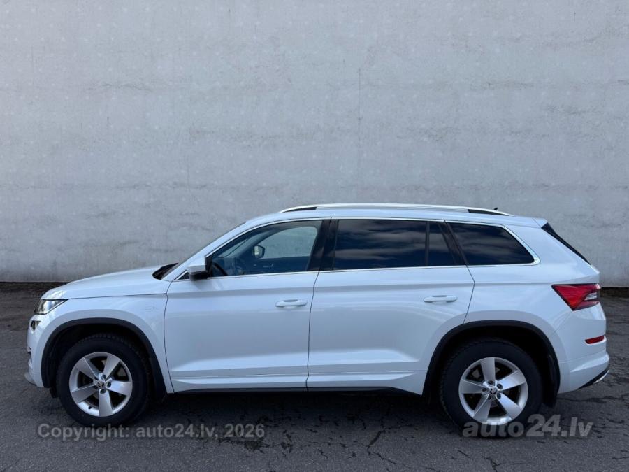 Белый Шкода Kodiaq 2019 в Таллин, объемом двигателя 1.50 л и пробегом 165 тыс. км за 25000 €, фото 2 на AUTOMOTO.COM.LV