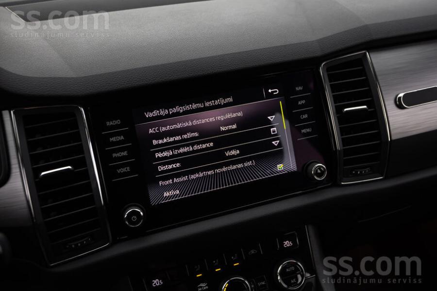 Balts Skoda Kodiaq 2019 Rīga, ar dzinēja tilpumu 2.00 L un nobraukumu 0 tūkst. km par 15500 €, foto 24 vietnē AUTOMOTO.COM.LV