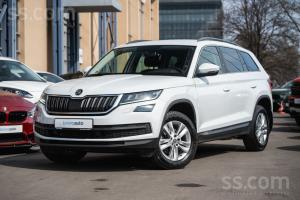 White Skoda Kodiaq 2019 in Riga, with an engine capacity of 1.50 L and mileage of 90 thousand km for 18990 €, photo  on AUTOMOTO.COM.LV
