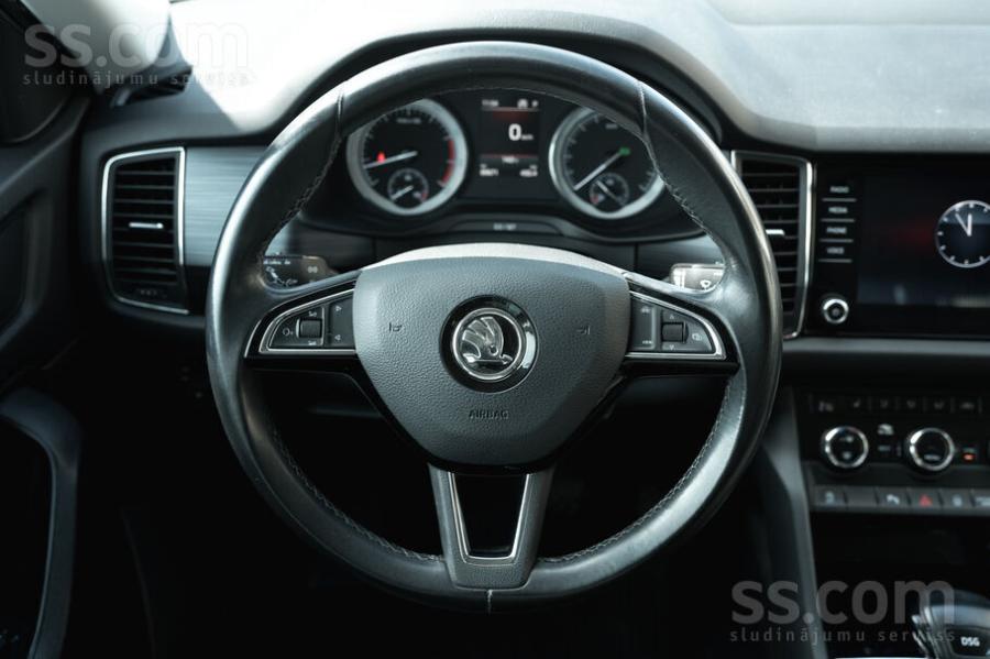 Белый Шкода Kodiaq 2019 в Рига, объемом двигателя 1.50 л и пробегом 90 тыс. км за 18990 €, фото 12 на AUTOMOTO.COM.LV