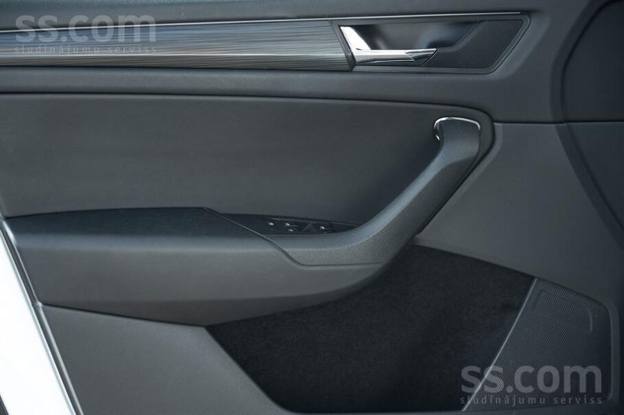 Белый Шкода Kodiaq 2019 в Рига, объемом двигателя 1.50 л и пробегом 90 тыс. км за 18990 €, фото 16 на AUTOMOTO.COM.LV