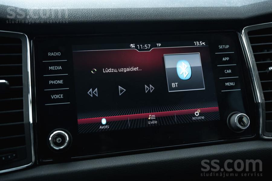 Белый Шкода Kodiaq 2019 в Рига, объемом двигателя 1.50 л и пробегом 90 тыс. км за 18990 €, фото 20 на AUTOMOTO.COM.LV