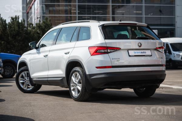 Balts Skoda Kodiaq 2019 Rīga, ar dzinēja tilpumu 1.50 L un nobraukumu 90 tūkst. km par 18990 €, foto 4 vietnē AUTOMOTO.COM.LV