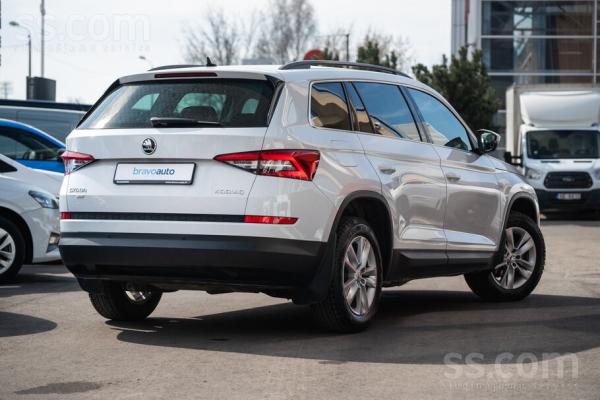 Balts Skoda Kodiaq 2019 Rīga, ar dzinēja tilpumu 1.50 L un nobraukumu 90 tūkst. km par 18990 €, foto 6 vietnē AUTOMOTO.COM.LV
