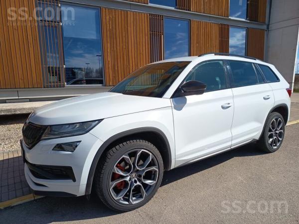 Белый Шкода Kodiaq 2019 в Рига, объемом двигателя 2.00 л и пробегом 253 тыс. км за 23000 €, фото 1 на AUTOMOTO.COM.LV