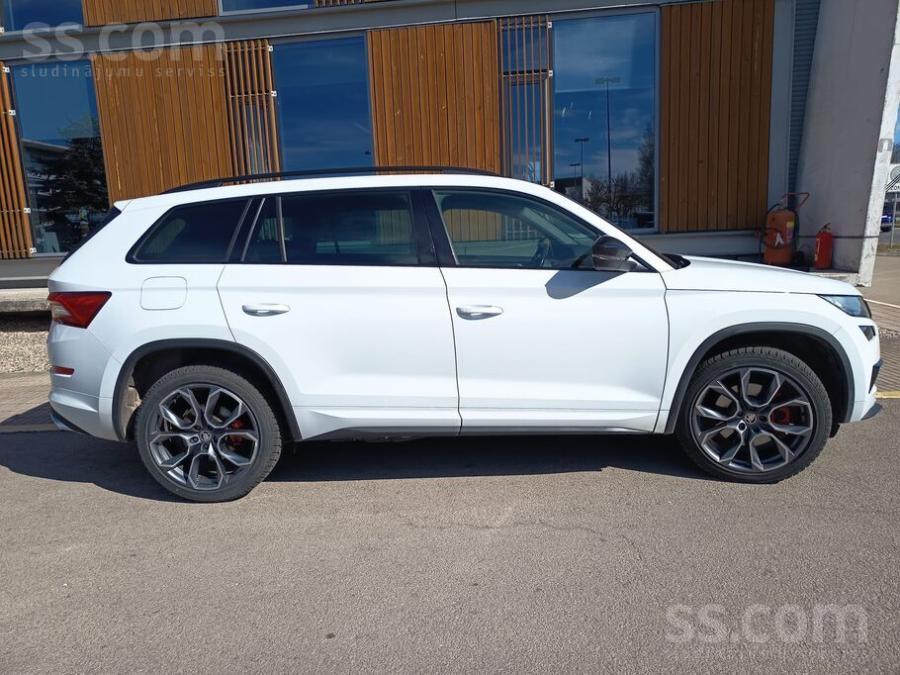 Белый Шкода Kodiaq 2019 в Рига, объемом двигателя 2.00 л и пробегом 253 тыс. км за 23000 €, фото 5 на AUTOMOTO.COM.LV