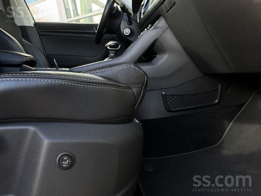 Balts Skoda Kodiaq 2019 Valmiera, ar dzinēja tilpumu 1.50 L un nobraukumu 160 tūkst. km par 20900 €, foto 21 vietnē AUTOMOTO.COM.LV