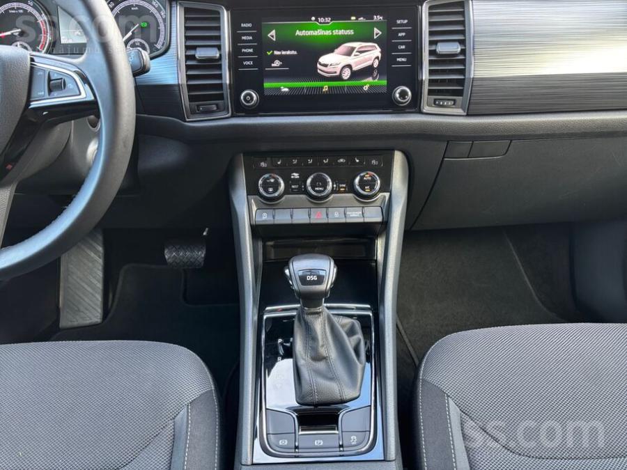 Белый Шкода Kodiaq 2019 в Рига, объемом двигателя 1.50 л и пробегом 90 тыс. км за 19600 €, фото 12 на AUTOMOTO.COM.LV