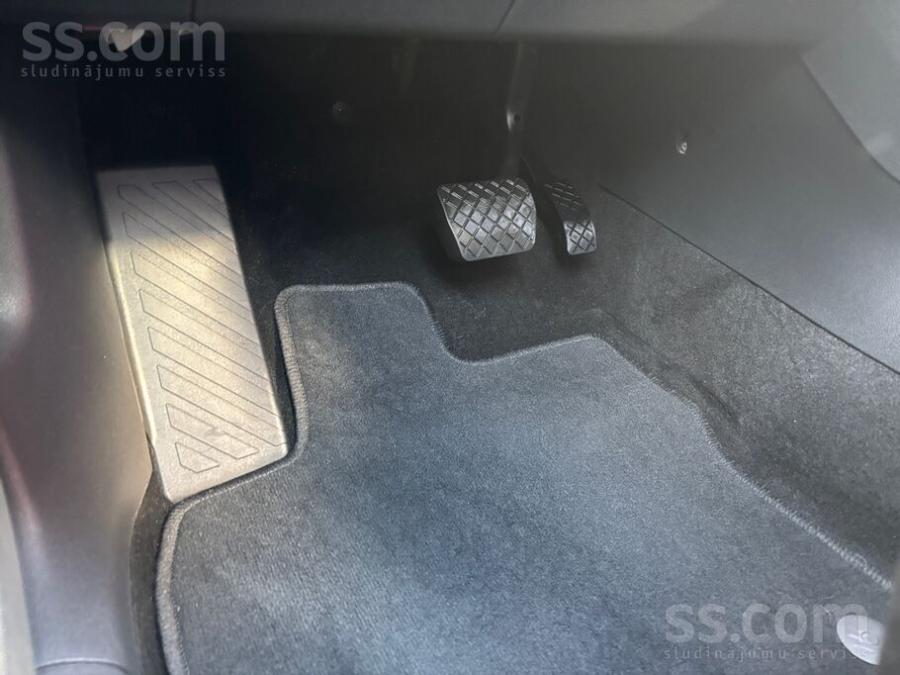 Белый Шкода Kodiaq 2019 в Рига, объемом двигателя 1.50 л и пробегом 90 тыс. км за 19600 €, фото 17 на AUTOMOTO.COM.LV