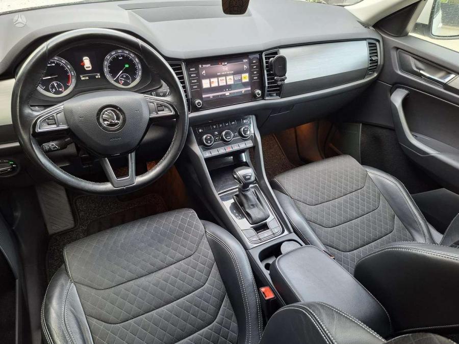 Белый Шкода Kodiaq 2019 в Шилуте, объемом двигателя 1.97 л и пробегом 395 тыс. км за 12900 €, фото 18 на AUTOMOTO.COM.LV