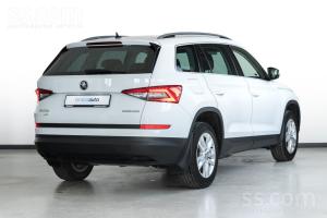 Balts Skoda Kodiaq 2019 Rīga, ar dzinēja tilpumu 1.50 L un nobraukumu 90 tūkst. km par 18790 €, foto 5 vietnē AUTOMOTO.COM.LV