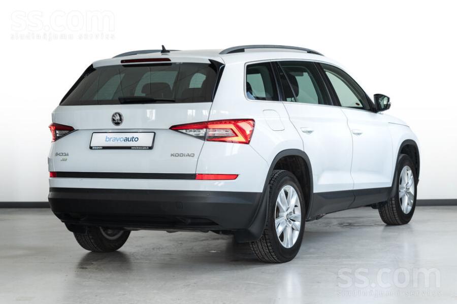 Balts Skoda Kodiaq 2019 Rīga, ar dzinēja tilpumu 1.50 L un nobraukumu 90 tūkst. km par 18790 €, foto 5 vietnē AUTOMOTO.COM.LV