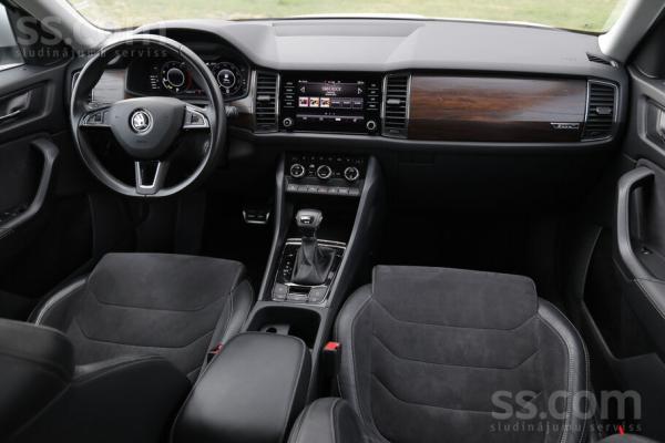 White Skoda Kodiaq 2019 in Riga, with an engine capacity of 2.00 L and mileage of 248 thousand km for 16990 €, photo 6 on AUTOMOTO.COM.LV