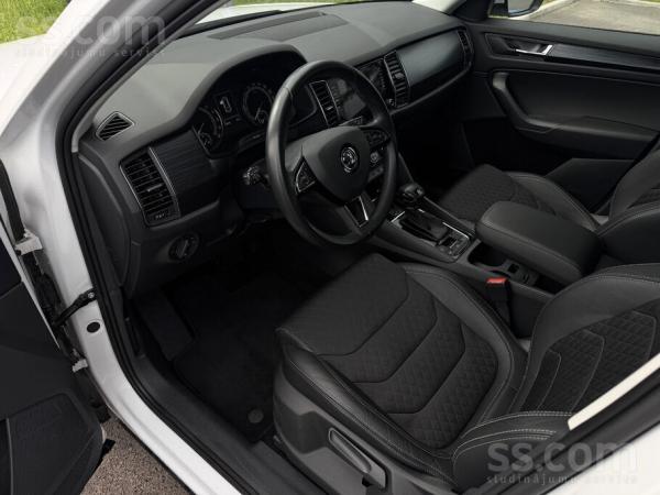 White Skoda Kodiaq 2019 in Riga, with an engine capacity of 2.00 L and mileage of 154 thousand km for 19990 €, photo 8 on AUTOMOTO.COM.LV