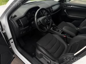 White Skoda Kodiaq 2019 in Riga, with an engine capacity of 2.00 L and mileage of 154 thousand km for 19990 €, photo 9 on AUTOMOTO.COM.LV