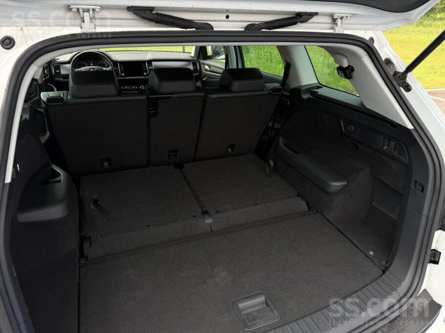 White Skoda Kodiaq 2019 in Riga, with an engine capacity of 2.00 L and mileage of 154 thousand km for 19990 €, photo 14 on AUTOMOTO.COM.LV