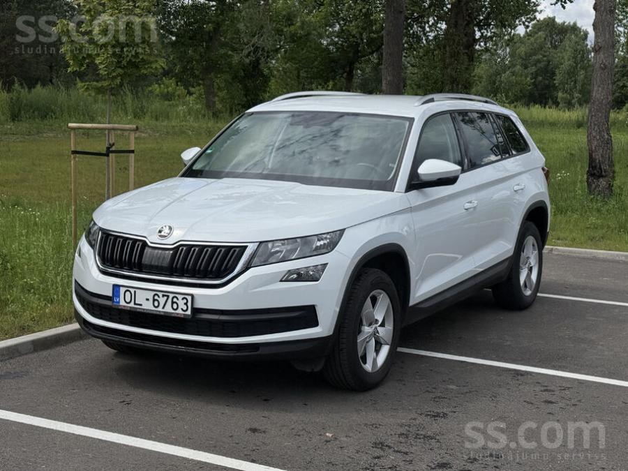 White Skoda Kodiaq 2019 in Riga, with an engine capacity of 2.00 L and mileage of 154 thousand km for 19990 €, photo 30 on AUTOMOTO.COM.LV