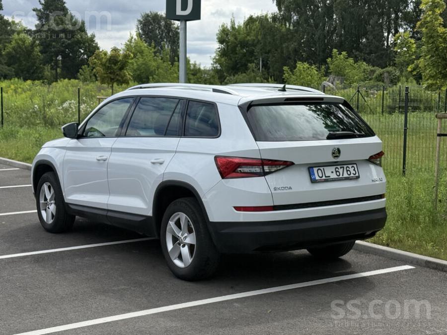 White Skoda Kodiaq 2019 in Riga, with an engine capacity of 2.00 L and mileage of 154 thousand km for 19990 €, photo 31 on AUTOMOTO.COM.LV