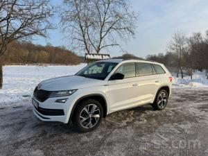 Balts Skoda Kodiaq 2019 Rīga, ar dzinēja tilpumu 1.50 L un nobraukumu 143 tūkst. km par 20500 €, foto  vietnē AUTOMOTO.COM.LV