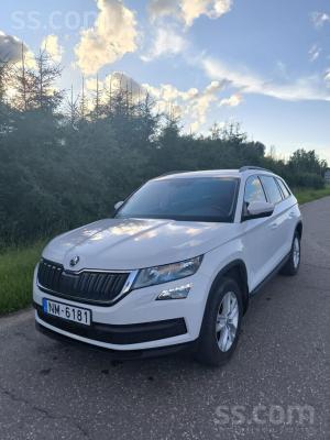 White Skoda Kodiaq 2019 in Riga, with an engine capacity of 2.00 L and mileage of 236 thousand km for 14900 €, photo  on AUTOMOTO.COM.LV