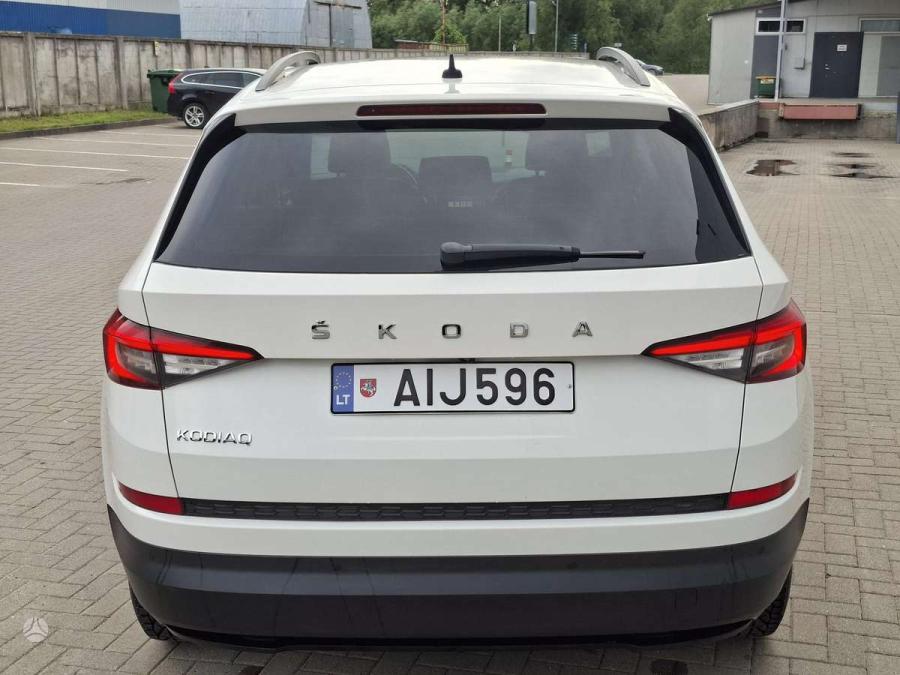 Белый Шкода Kodiaq 2019 в Шилуте, объемом двигателя 1.97 л и пробегом 395 тыс. км за 12900 €, фото 13 на AUTOMOTO.COM.LV