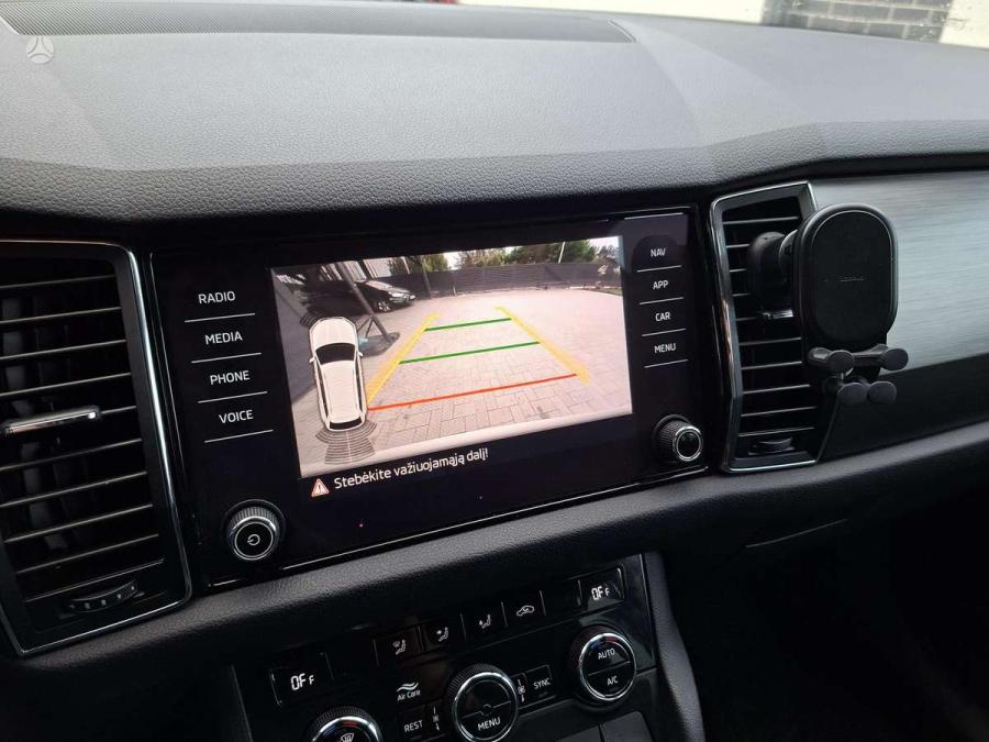 Белый Шкода Kodiaq 2019 в Шилуте, объемом двигателя 1.97 л и пробегом 395 тыс. км за 12900 €, фото 28 на AUTOMOTO.COM.LV