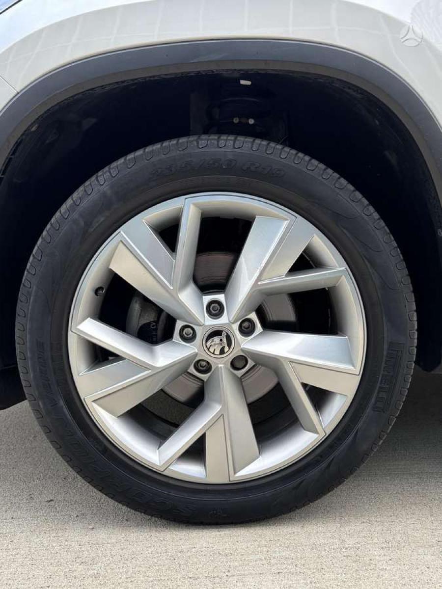 Белый Шкода Kodiaq 2019 в Вильнюс, объемом двигателя 1.50 л и пробегом 183 тыс. км за 17300 €, фото 35 на AUTOMOTO.COM.LV