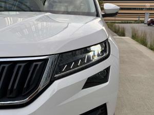 Белый Шкода Kodiaq 2019 в Вильнюс, объемом двигателя 1.50 л и пробегом 183 тыс. км за 17300 €, фото 36 на AUTOMOTO.COM.LV