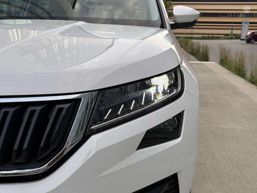 Белый Шкода Kodiaq 2019 в Вильнюс, объемом двигателя 1.50 л и пробегом 183 тыс. км за 17300 €, фото 36 на AUTOMOTO.COM.LV