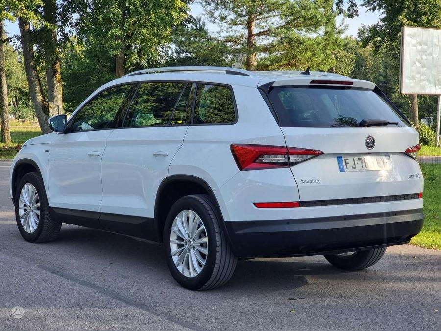Белый Шкода Kodiaq 2019 в Таураге, объемом двигателя 1.50 л и пробегом 122 тыс. км за 15500 €, фото 7 на AUTOMOTO.COM.LV