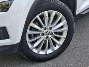 Белый Шкода Kodiaq 2019 в Таураге, объемом двигателя 1.50 л и пробегом 122 тыс. км за 15500 €, фото 13 на AUTOMOTO.COM.LV