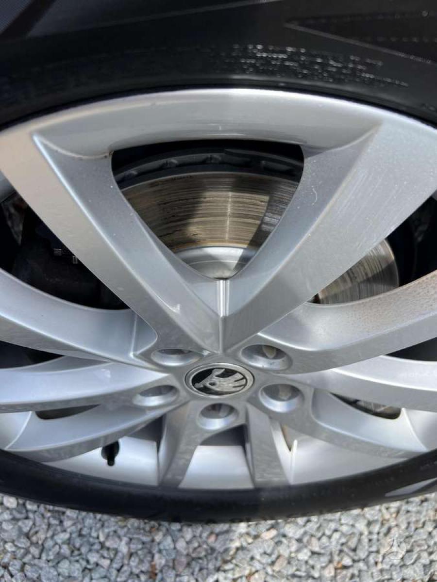 Balts Skoda Kodiaq 2019 Kauņa, ar dzinēja tilpumu 1.97 L un nobraukumu 243 tūkst. km par 12850 €, foto 24 vietnē AUTOMOTO.COM.LV