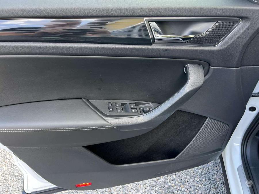 Balts Skoda Kodiaq 2019 Kauņa, ar dzinēja tilpumu 1.97 L un nobraukumu 243 tūkst. km par 12850 €, foto 46 vietnē AUTOMOTO.COM.LV