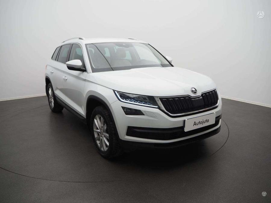 Белый Шкода Kodiaq 2019 в Вильнюс, объемом двигателя 1.97 л и пробегом 124 тыс. км за 22400 €, фото 4 на AUTOMOTO.COM.LV