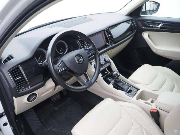 Balts Skoda Kodiaq 2019 Viļņa, ar dzinēja tilpumu 1.97 L un nobraukumu 124 tūkst. km par 22400 €, foto 10 vietnē AUTOMOTO.COM.LV
