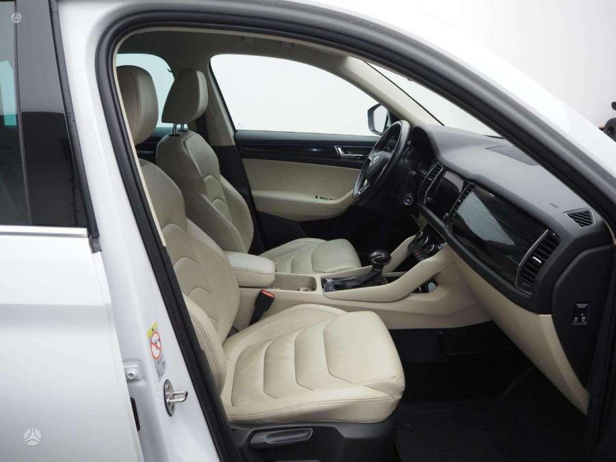 Белый Шкода Kodiaq 2019 в Вильнюс, объемом двигателя 1.97 л и пробегом 124 тыс. км за 22400 €, фото 13 на AUTOMOTO.COM.LV