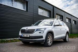 White Skoda Kodiaq 2019 in Riga, with an engine capacity of 1.50 L and mileage of 204 thousand km for 18400 €, photo  on AUTOMOTO.COM.LV