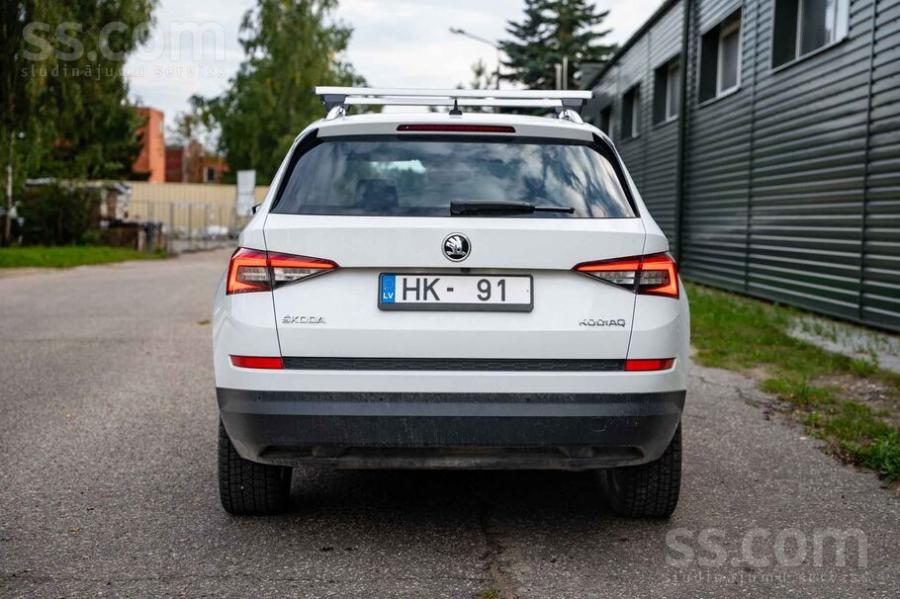 White Skoda Kodiaq 2019 in Riga, with an engine capacity of 1.50 L and mileage of 204 thousand km for 17900 €, photo 4 on AUTOMOTO.COM.LV