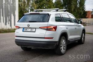 White Skoda Kodiaq 2019 in Riga, with an engine capacity of 1.50 L and mileage of 204 thousand km for 17900 €, photo 5 on AUTOMOTO.COM.LV