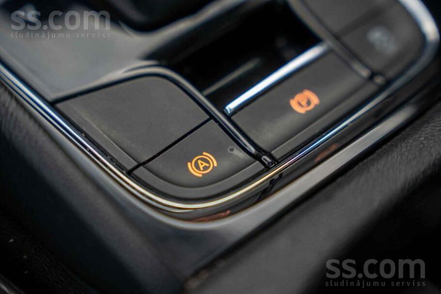 White Skoda Kodiaq 2019 in Riga, with an engine capacity of 1.50 L and mileage of 204 thousand km for 17900 €, photo 10 on AUTOMOTO.COM.LV