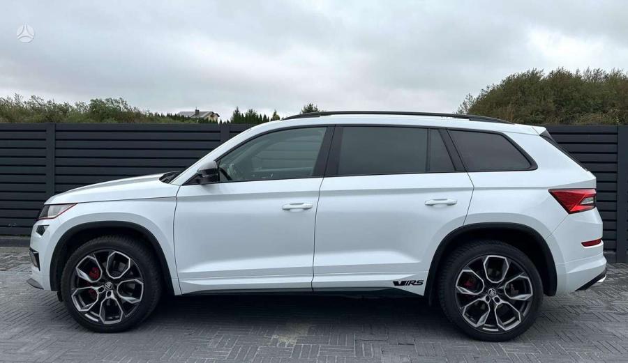 White Skoda Kodiaq 2019 in Kaunas, with an engine capacity of 1.97 L and mileage of 200 thousand km for 22680 €, photo 5 on AUTOMOTO.COM.LV