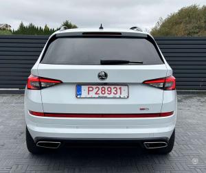 White Skoda Kodiaq 2019 in Kaunas, with an engine capacity of 1.97 L and mileage of 200 thousand km for 22680 €, photo 8 on AUTOMOTO.COM.LV
