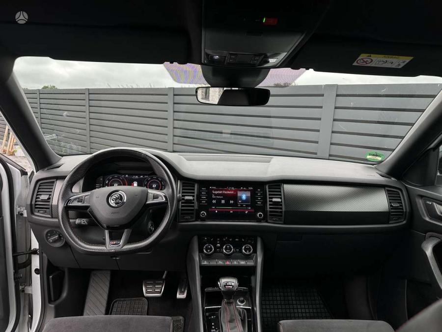 White Skoda Kodiaq 2019 in Kaunas, with an engine capacity of 1.97 L and mileage of 200 thousand km for 22680 €, photo 12 on AUTOMOTO.COM.LV