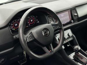 White Skoda Kodiaq 2019 in Kaunas, with an engine capacity of 1.97 L and mileage of 200 thousand km for 22680 €, photo 13 on AUTOMOTO.COM.LV