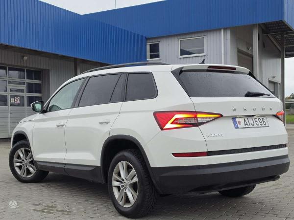 Balts Skoda Kodiaq 2019 Šilutė, ar dzinēja tilpumu 1.97 L un nobraukumu 395 tūkst. km par 12600 €, foto 4 vietnē AUTOMOTO.COM.LV