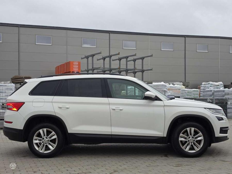 Белый Шкода Kodiaq 2019 в Шилуте, объемом двигателя 1.97 л и пробегом 395 тыс. км за 12600 €, фото 12 на AUTOMOTO.COM.LV