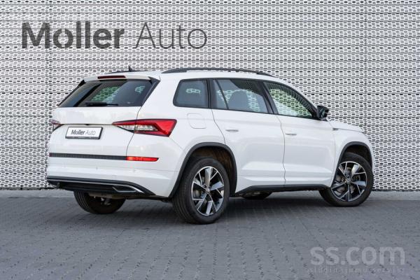 White Skoda Kodiaq 2020 in Riga, with an engine capacity of 2.00 L and mileage of 82 thousand km for 29150 €, photo 4 on AUTOMOTO.COM.LV