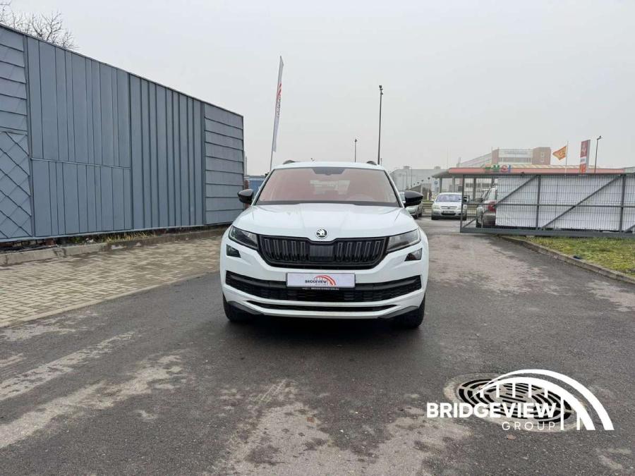 Белый Шкода Kodiaq 2020 в Каунас, объемом двигателя 2.00 л и пробегом 151 тыс. км за 21499 €, фото 3 на AUTOMOTO.COM.LV